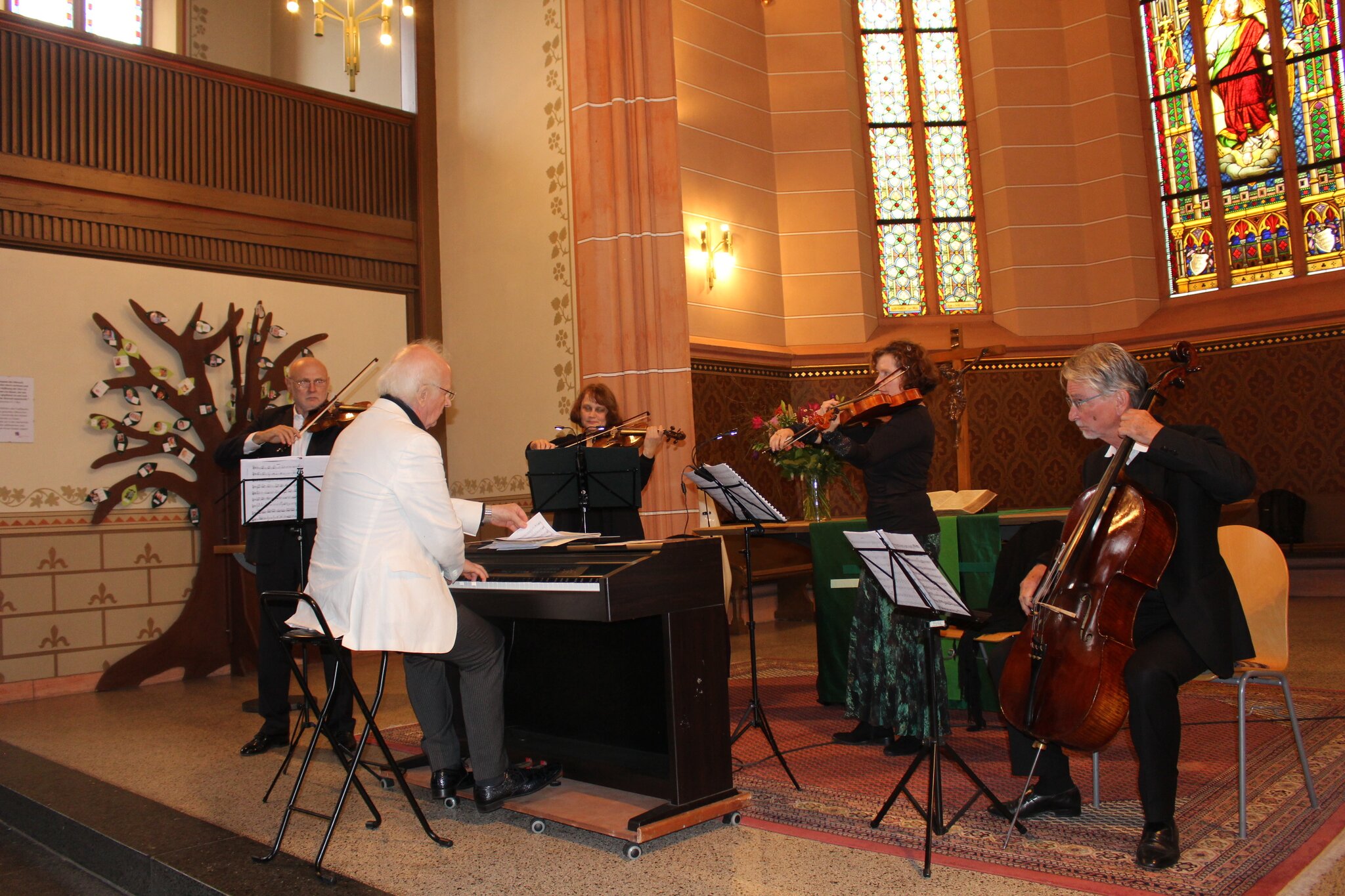 Das Palatina-Barockensemble begeisterte mit einem bunten ...