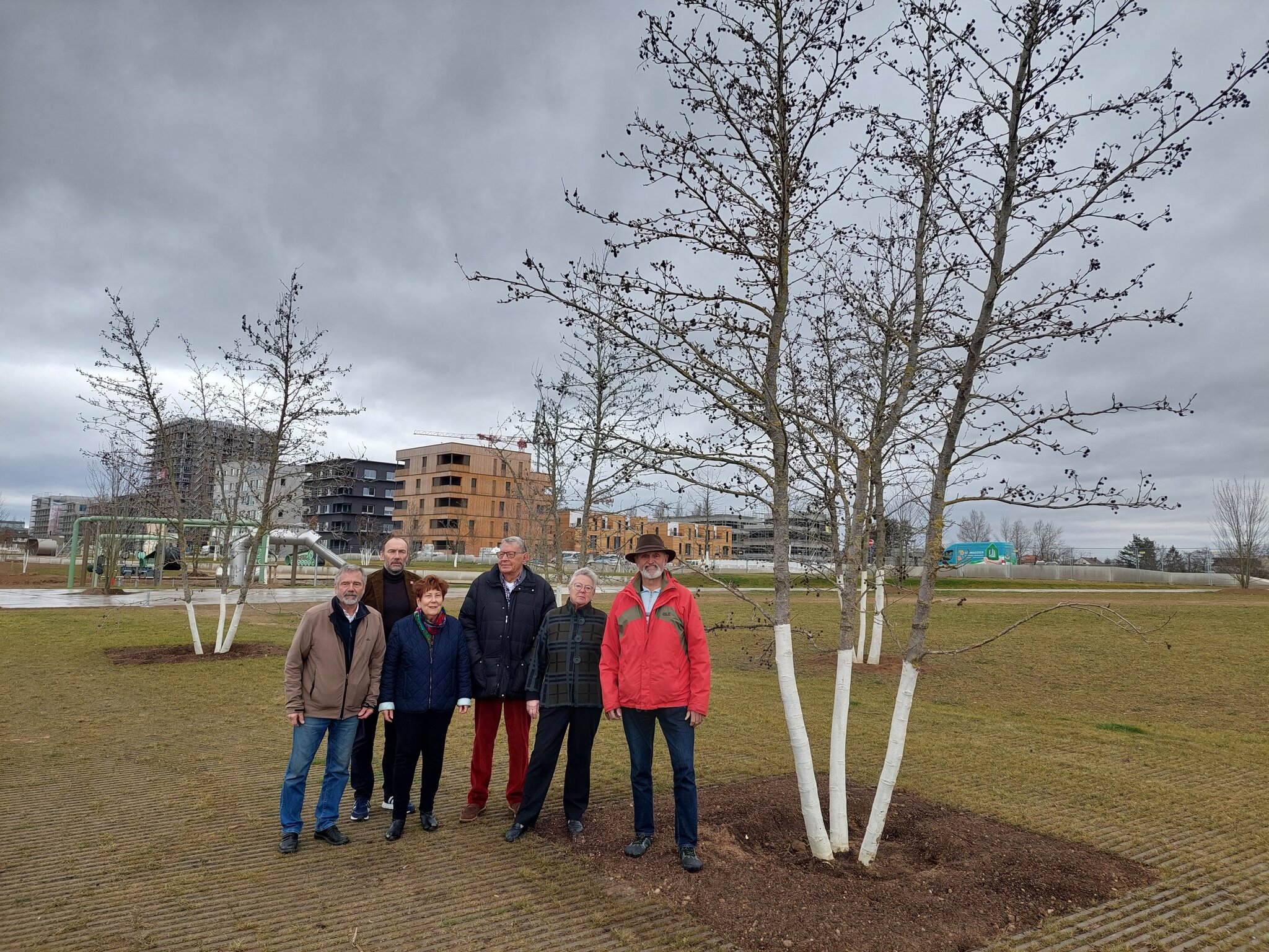 Von unserer Mitarbeiterin Marion Schatz: Freundeskreis BUGA 23 mit 77 Baumspenden - Friedrichsfeld