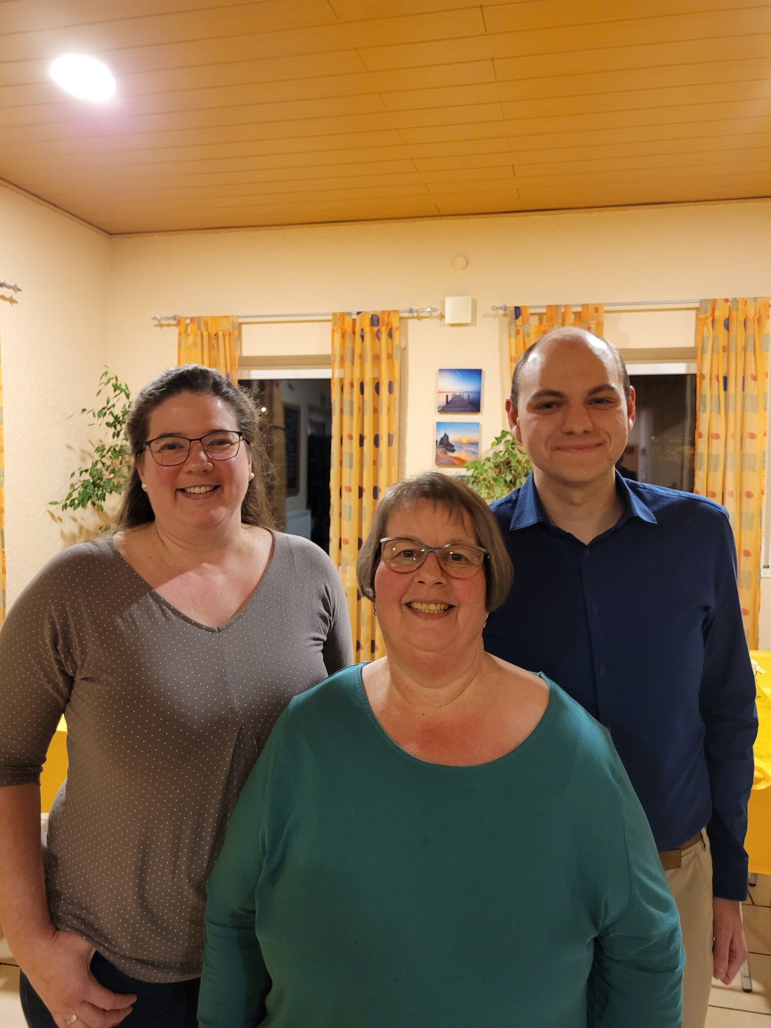 SPD Friedrichsfeld wählt Doppelspitze!: Pia Moog übergibt Staffelstab ...