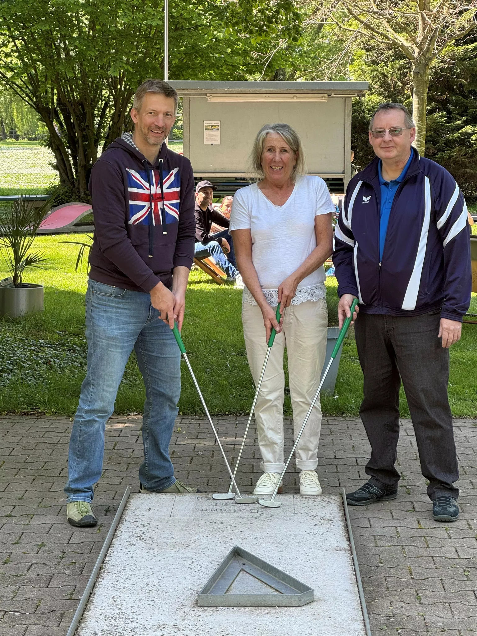 Von unserem Mitarbeiter Axel Sturm: Minigolfsaison 2025 mit einer ...